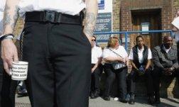 UK: Prison officers in mass unlawful strike | libcom.org